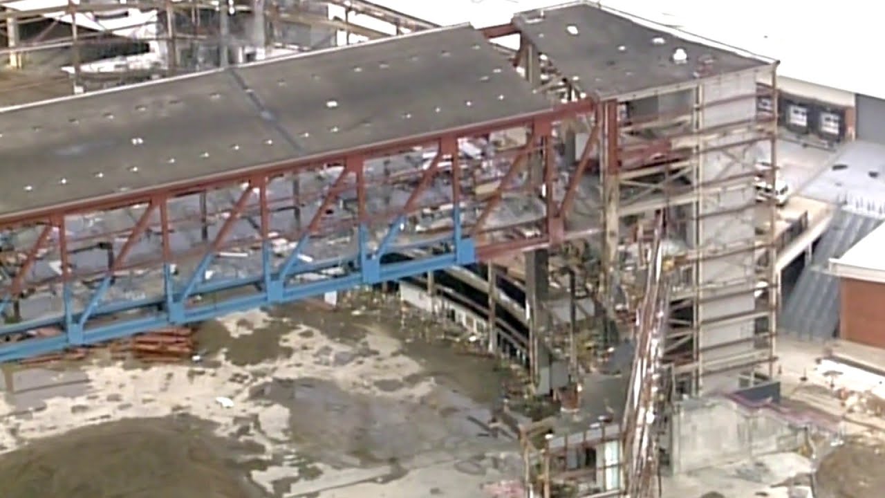 Video shows Joe Louis Arena demolition stage on Jan. 14, 2020 - YouTube