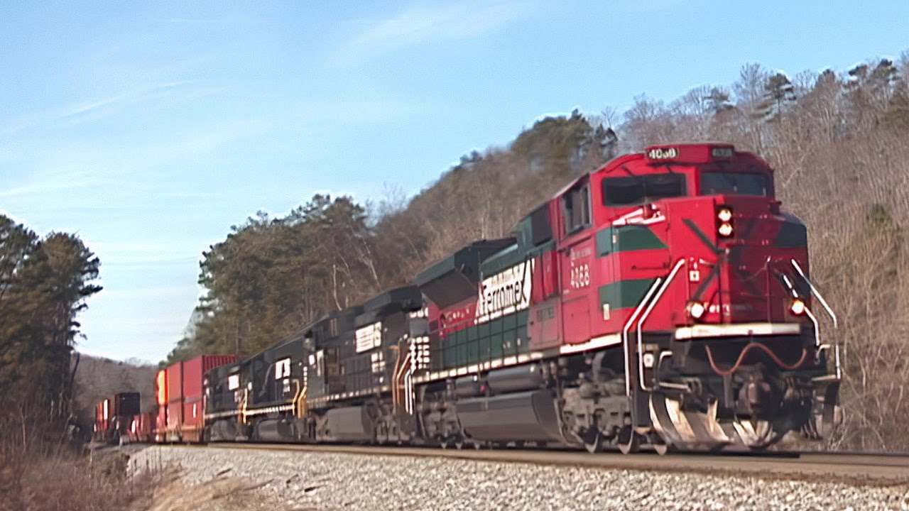 FXE SD70ACe #4068 leads NS #223 at Rockmart, Georgia - 2/6/15 (Topaz VAI 720p60 Upload) - YouTube
