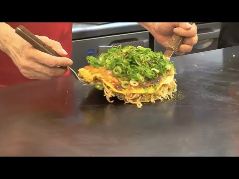 OKONOMIYAKI IN JAPAN!