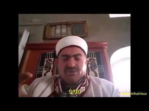 O kedi o kadını tırnaklanıyor