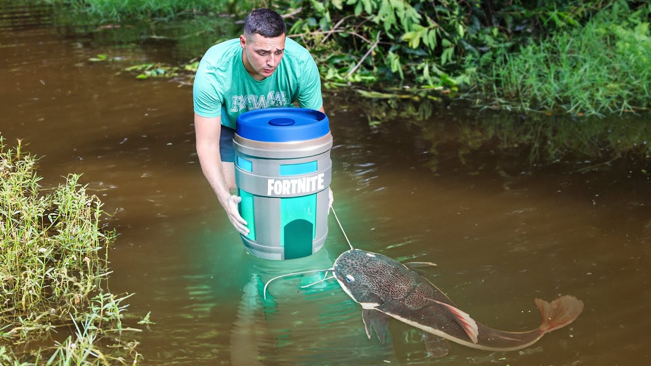 CHUG JUG CATCHES POND MONSTER - YouTube
