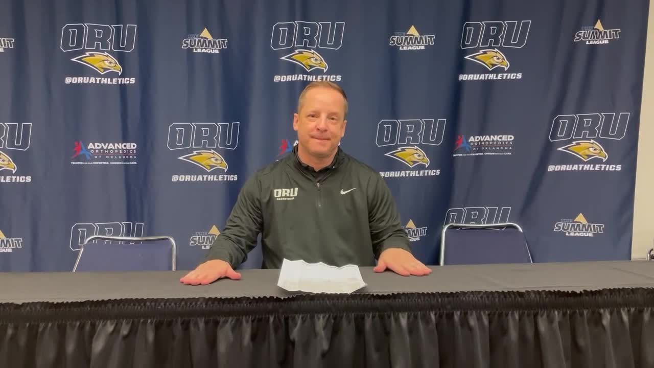 ORU coach Paul Mills analzyes Alumni Night win over St. Thomas - YouTube
