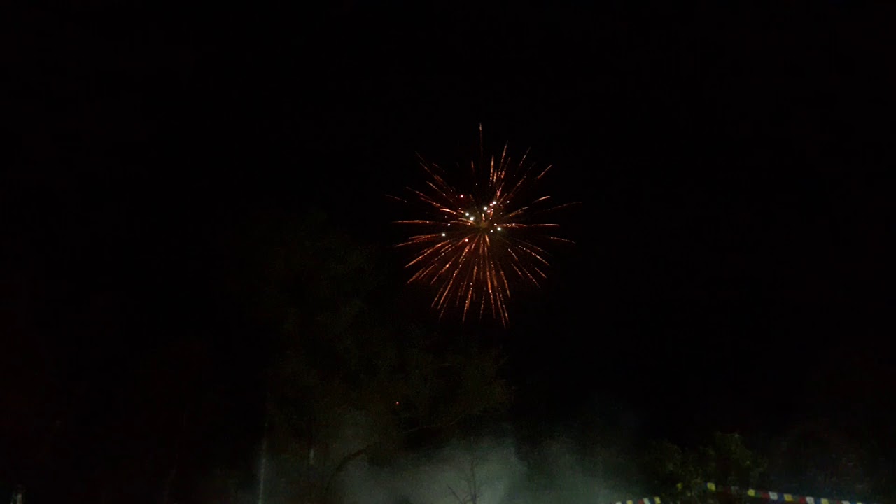 Fireworks in pokhara on the occasion of New year |Pokhara - YouTube