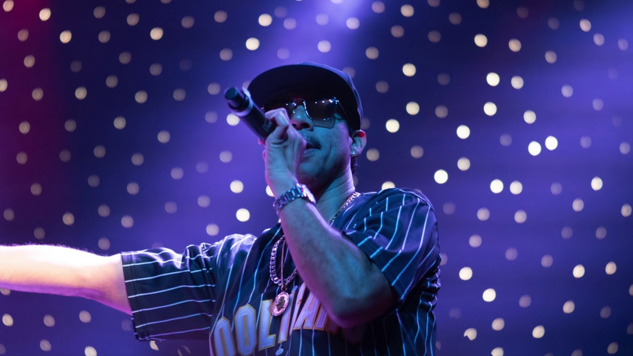 Bruno Mars Tribute - BRUNO and the HOOLIGANS - YouTube