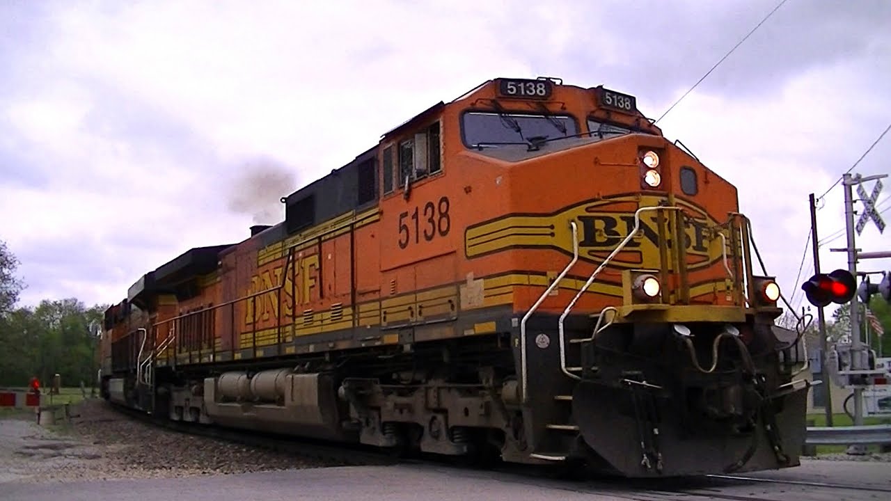 BNSF 5138 Leads a Mixed Freight - Colona, IL - 4/29/2016 - YouTube