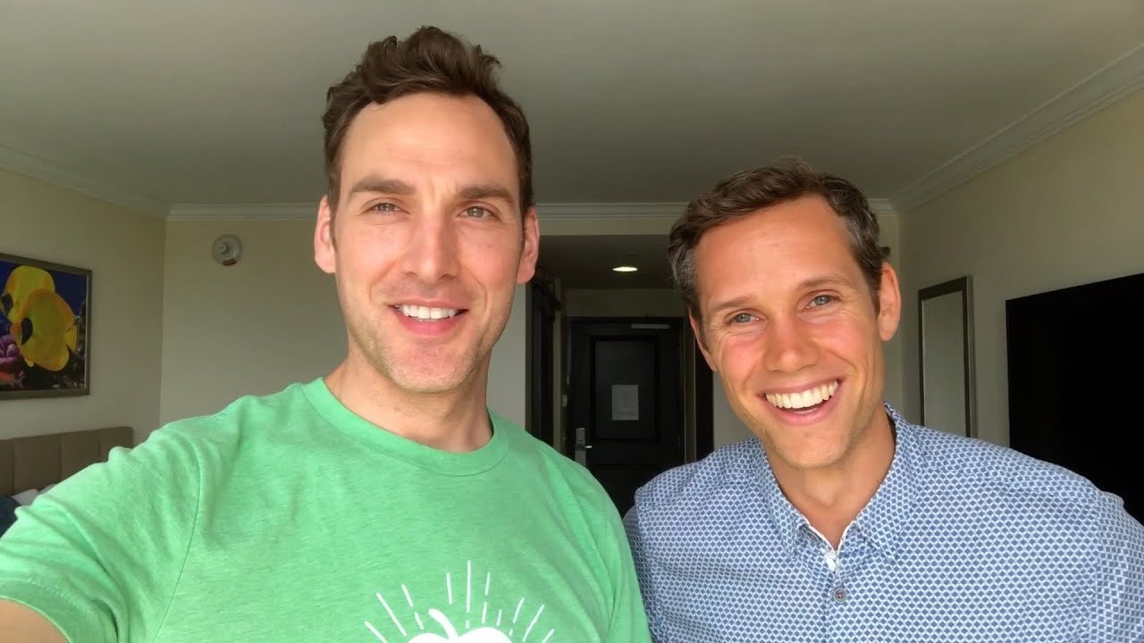 Tropical fruit tasting with Robby Barbaro of Mastering Diabetes - YouTube