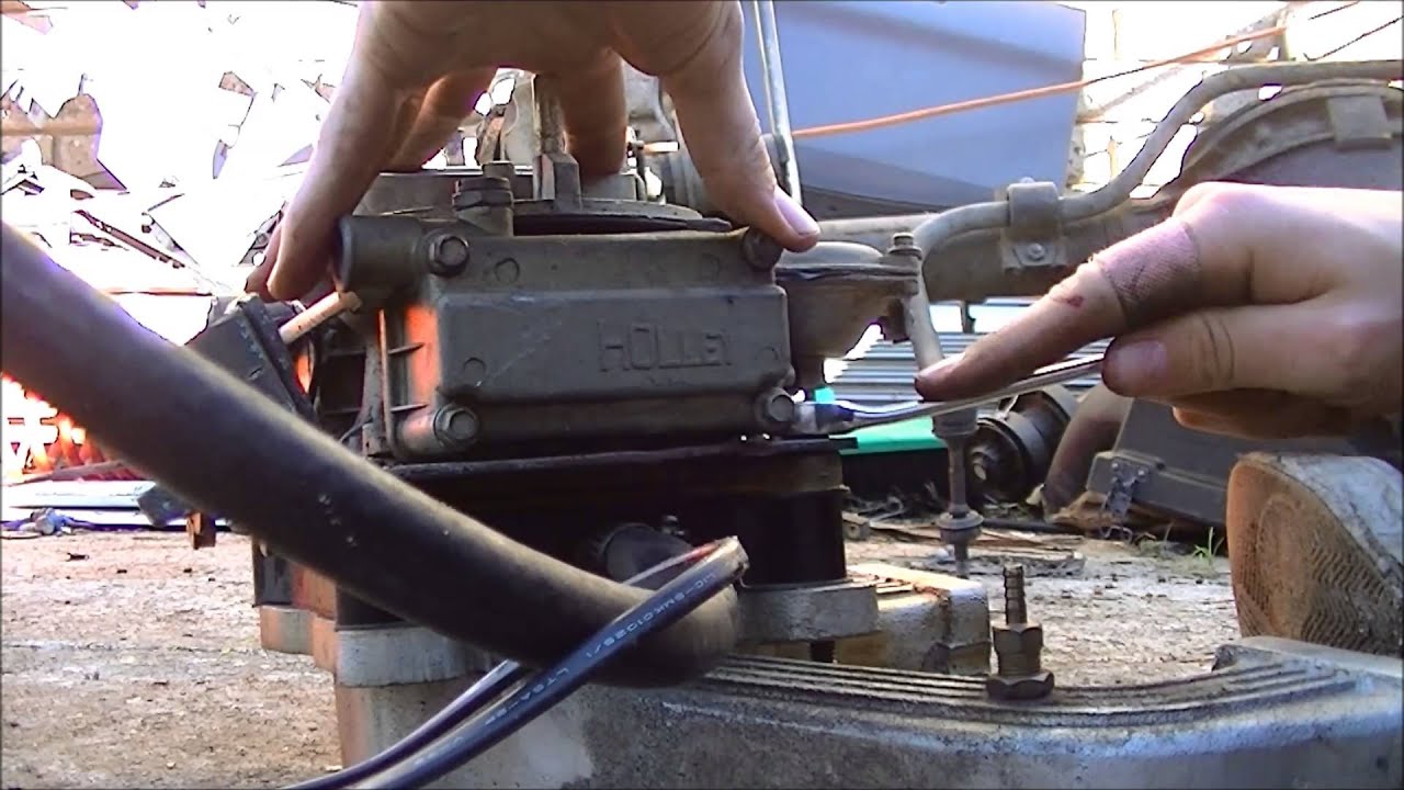 VK Commodore Build Pt. 3 - Putting the V8 in - YouTube