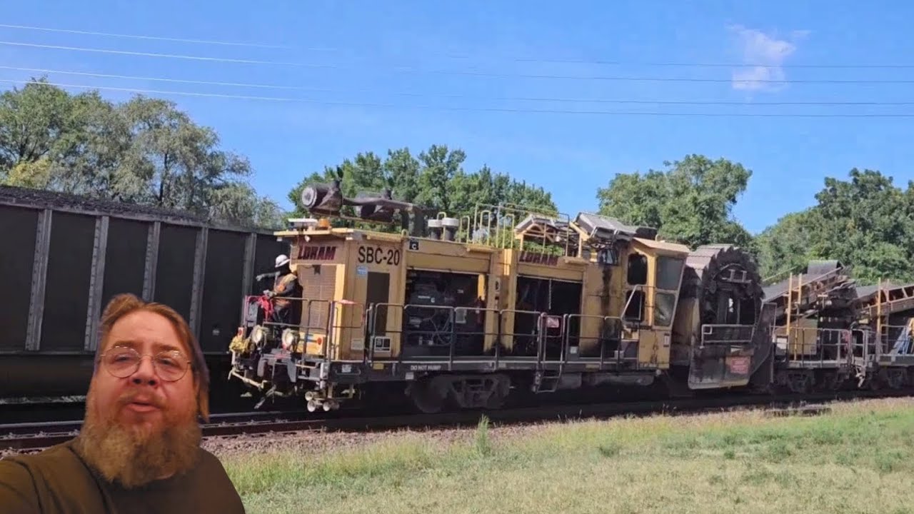 Railfanning On The Union Pacific Line & Get An Eastbound LORAM SBC - 20 ...