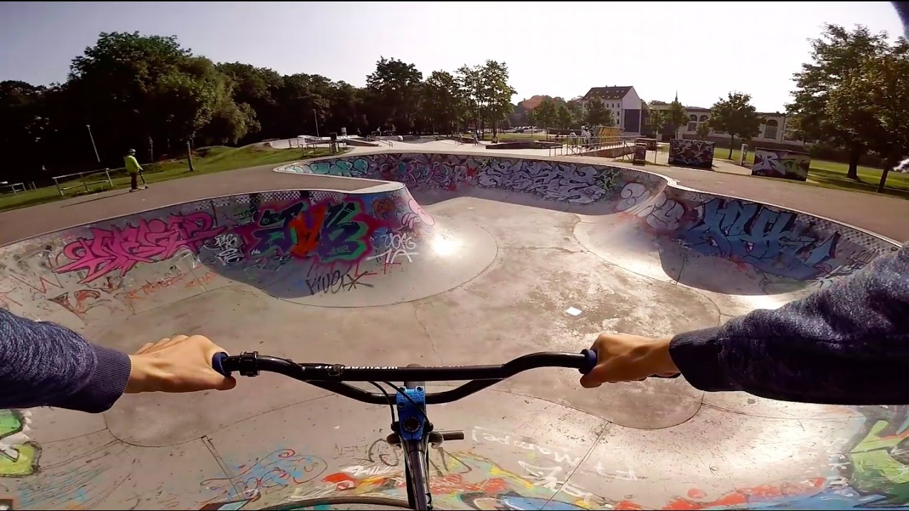 BMX Pool & Bowl Riding I GoPro - YouTube