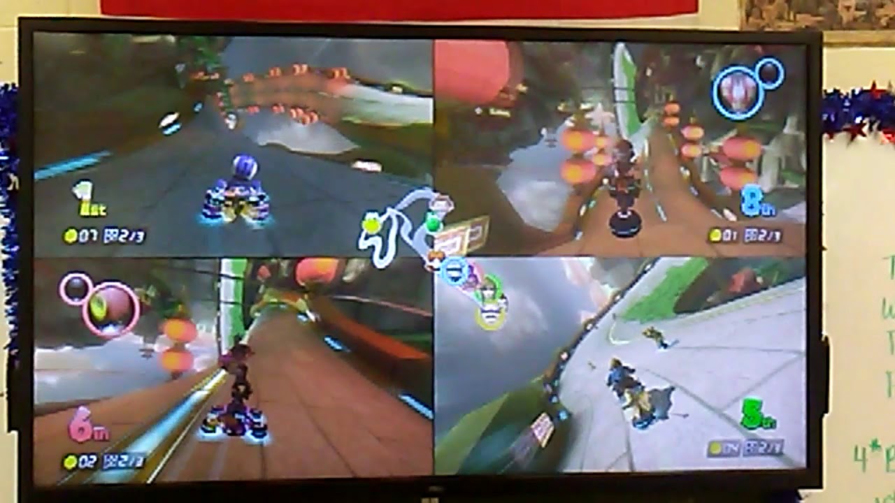 Kids Playing Mario Kart 8 In Class - YouTube