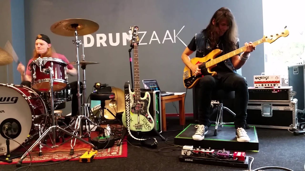 Sem Christoffel & Mart Nijen Es - Pow! (Larry Graham) - YouTube