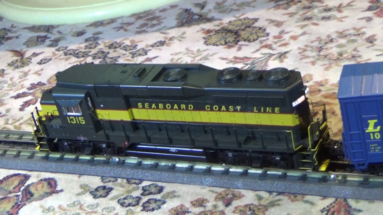 Lionel Seaboard TMCC GP30 Diesel Engine O Gauge 3 Rail - YouTube