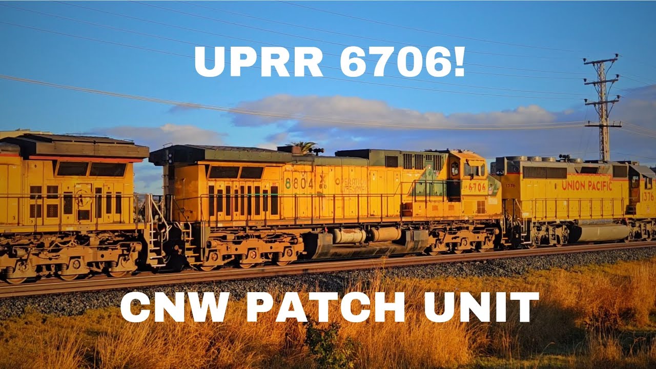 UPRR 6706 CNW patch trailing the UP MRVOA! - YouTube