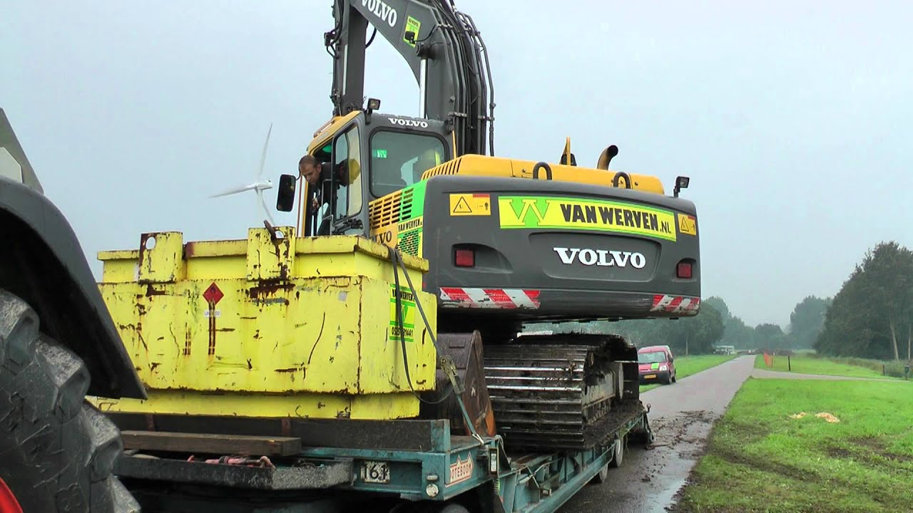 Volvo Ec160B - YouTube