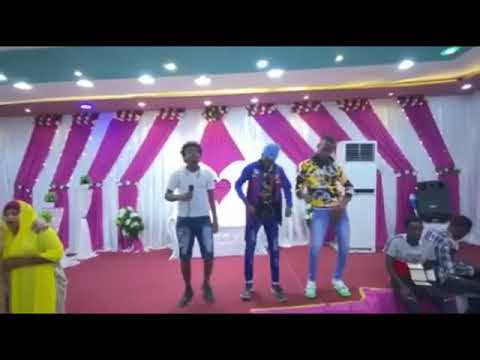 Waa heestii shini malab keeda oo qaadey alfanan ateetey yare - YouTube