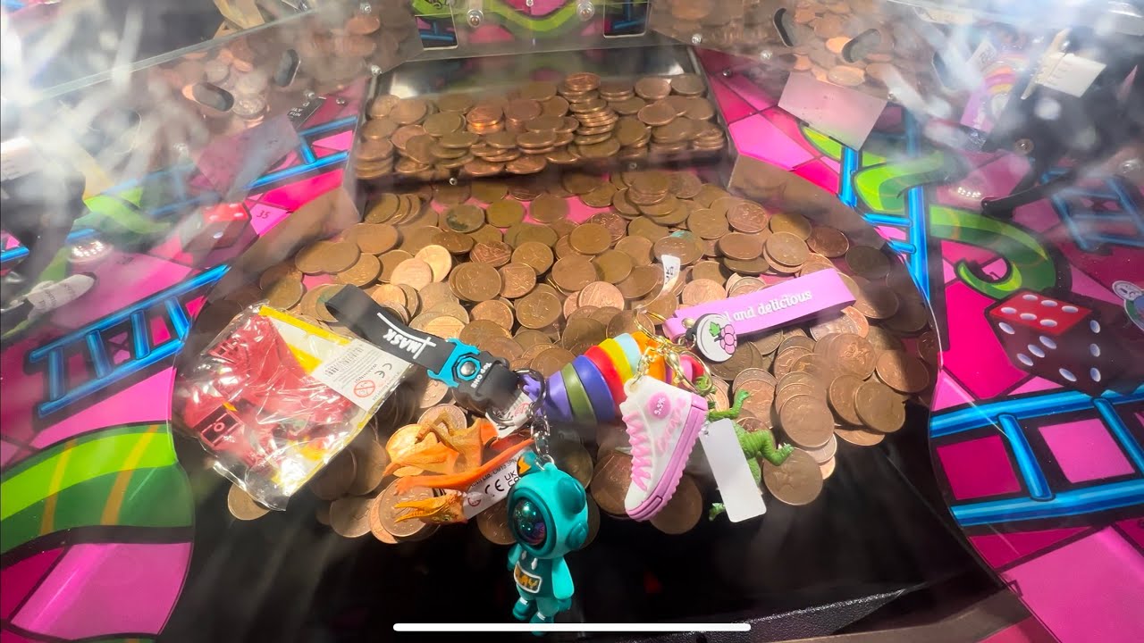 2p Coin Pusher Lucky Prize Win Fall at Harts Amusements, Bispham ...