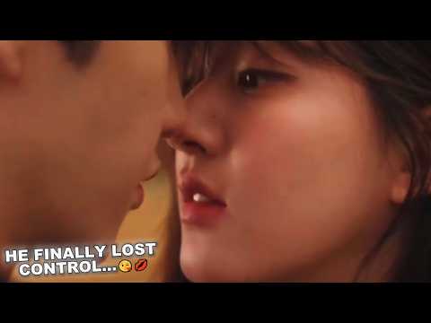 He Finally Lost Control 💕 | Hidden Love Ep 21 Sofa Kiss