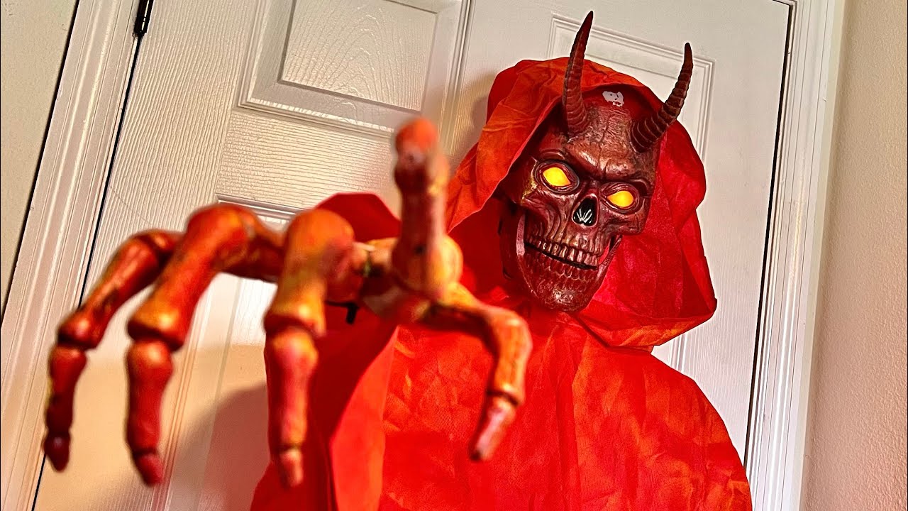 Spirit Halloween 2015 Life Size Harbinger of Hell - YouTube