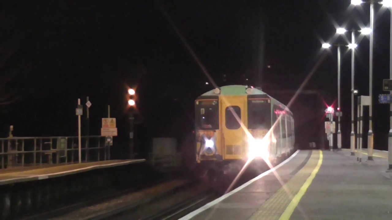 Southern Metro Class 455 At Preston Park Brighton Working Additional ...