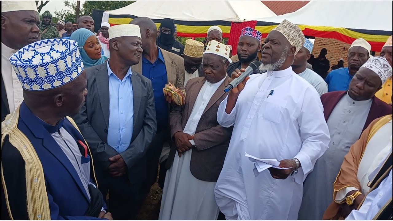 MUFTI MUBAJE ALAGIDDE ABASIRAAMU BASONDE SENTE - YouTube