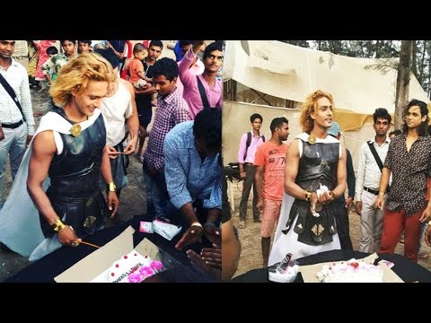 Alexandra Celebratea His Birthday On Set With The Cast Of Porus - YouTube
