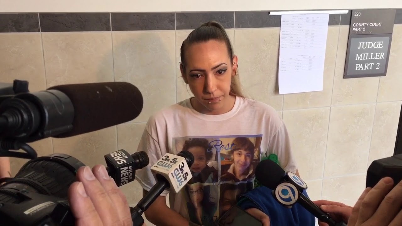 Minnie DuBois emotional after brother convicted of killing family - YouTube
