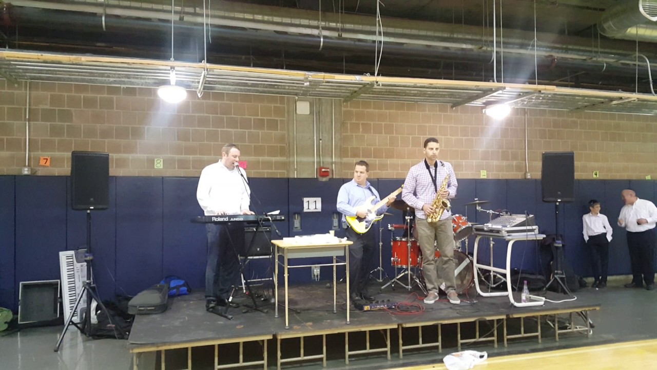 Shim sings Leonard Cohen - YouTube