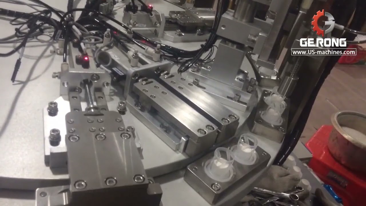 Automatic gear oil motor lubricate oil bottle cap assembly machine cap ...