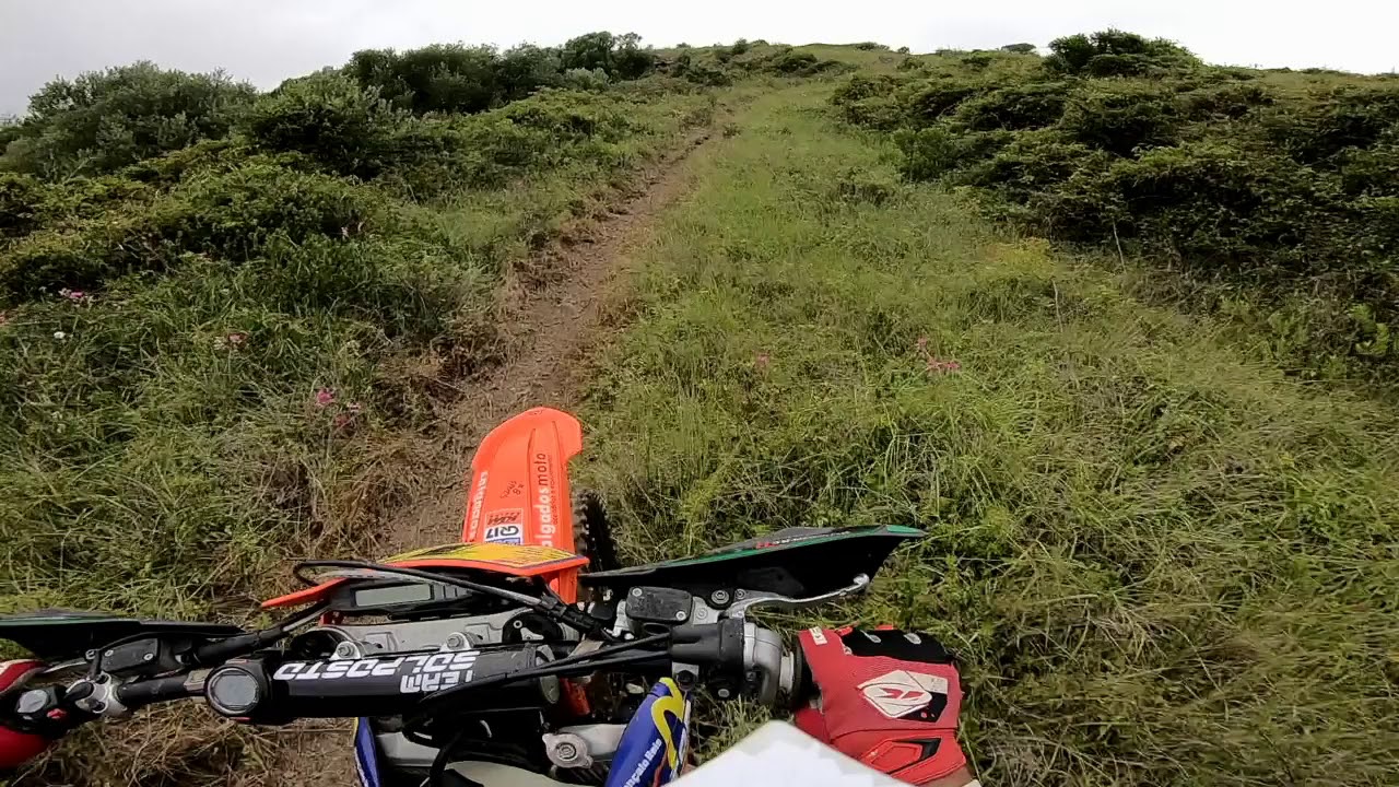 GR17 TRAINING ENDURO - YouTube