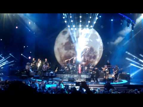Los Fabulosos Cadillacs - siguiendo la luna (viña del mar 2017)