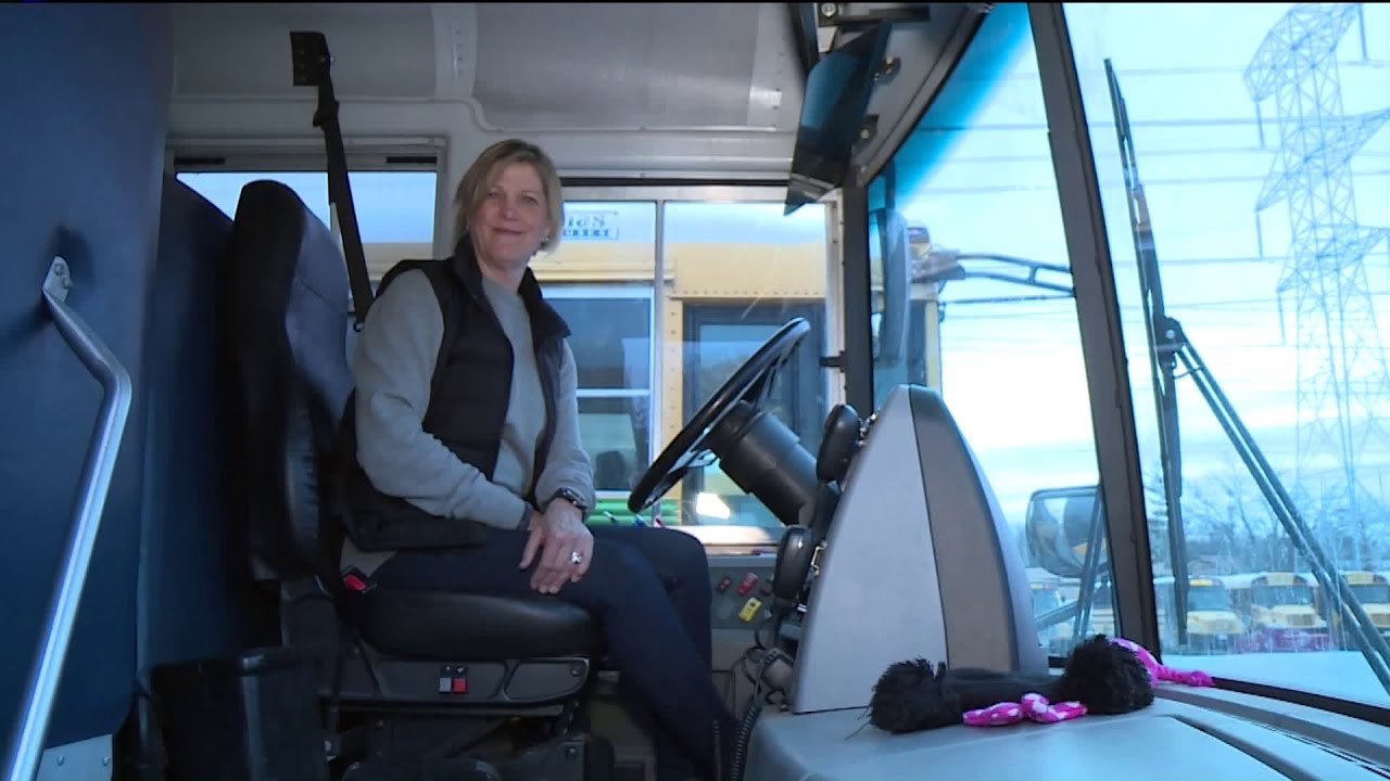 Bus driver hailed as a hero for saving a choking child`s life - YouTube