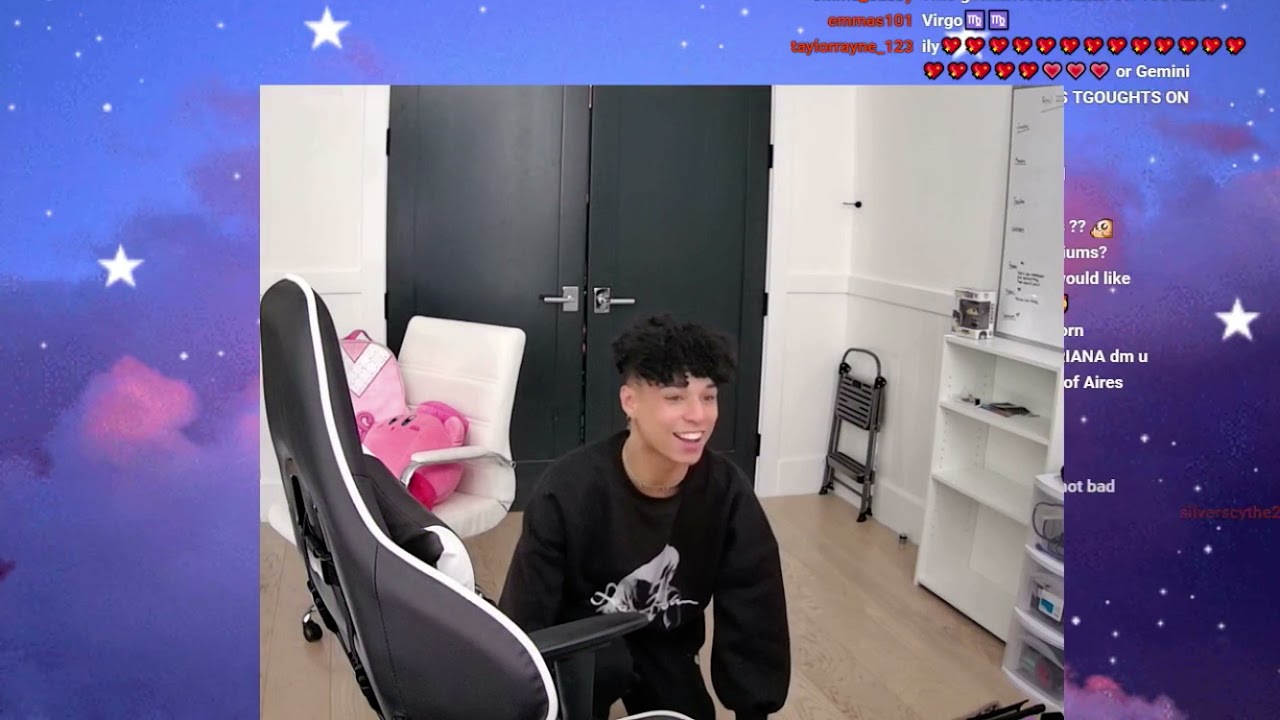 Larray Reveals The Truth About His Green Screen Twitch Clip Live - YouTube