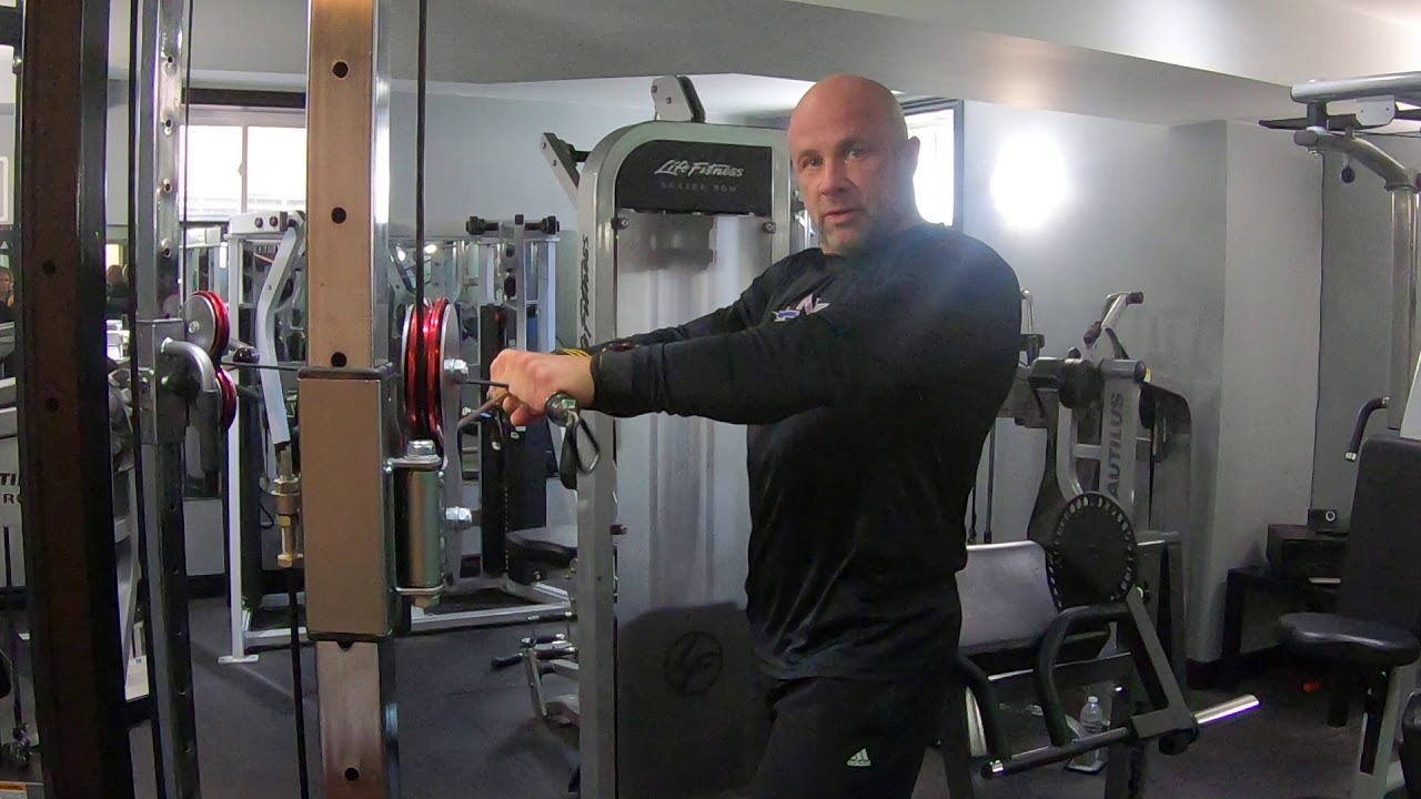 REAR SHOULDER - REVERSE CABLE CROSS - YouTube