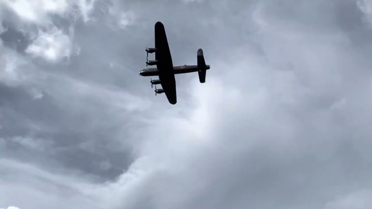 BBMF Lancaster at Brinklow 28th Aug 2022 - YouTube