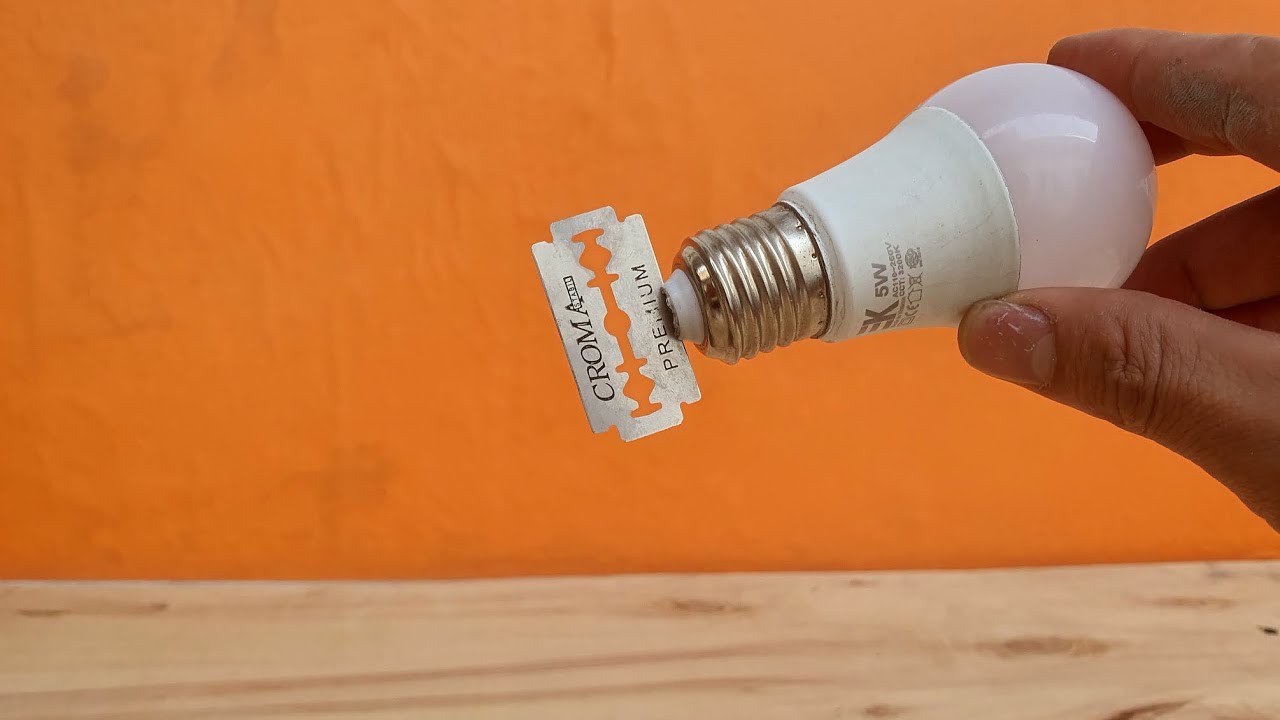 Just Put The Razor On The Led Bulb, You Will Be Amazed - YouTube