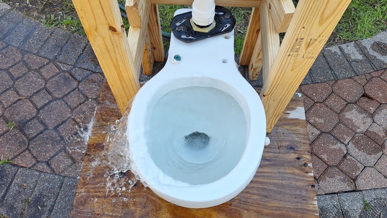 1978 Peerless Toilet on a High Tank - YouTube