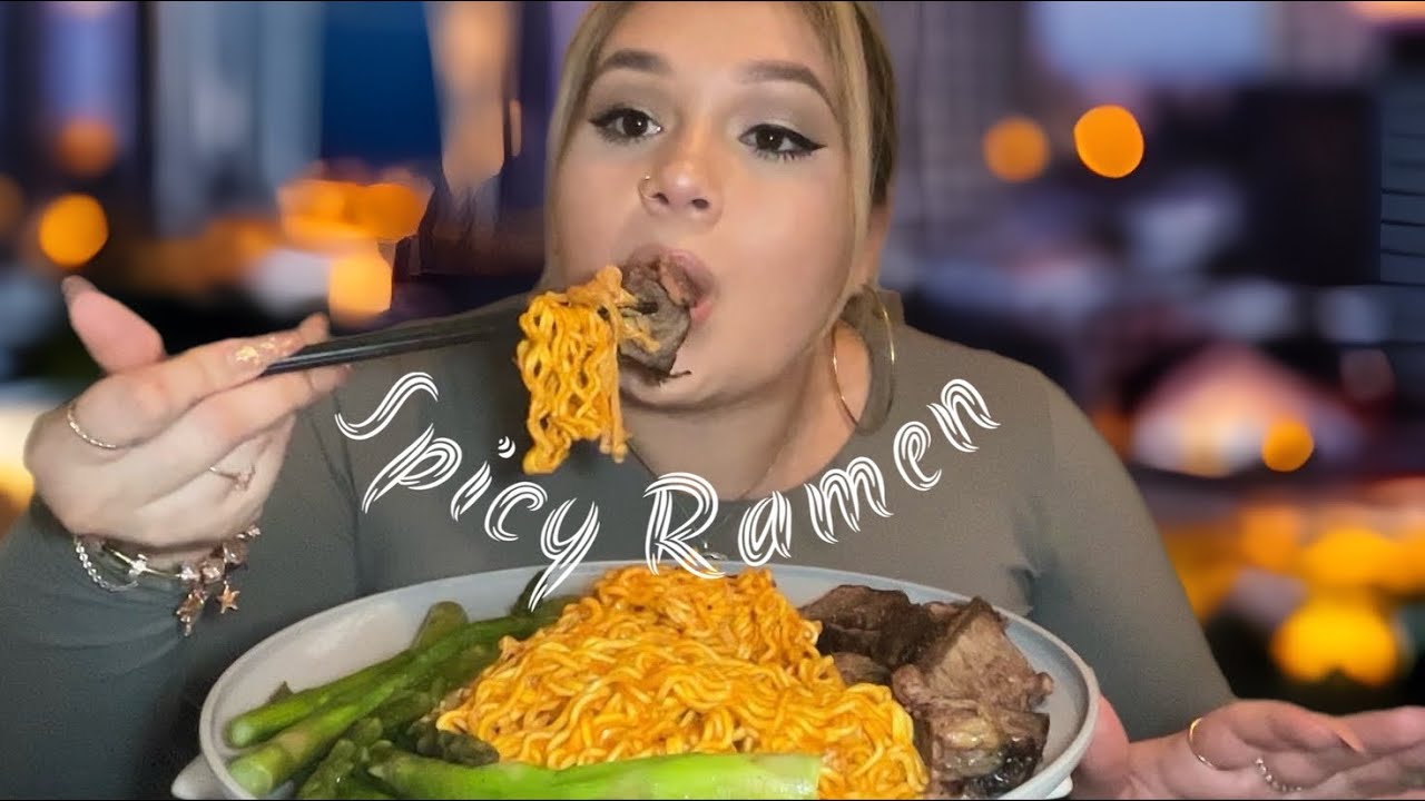 SPICY RAMEN WITH BEEF RIB - YouTube