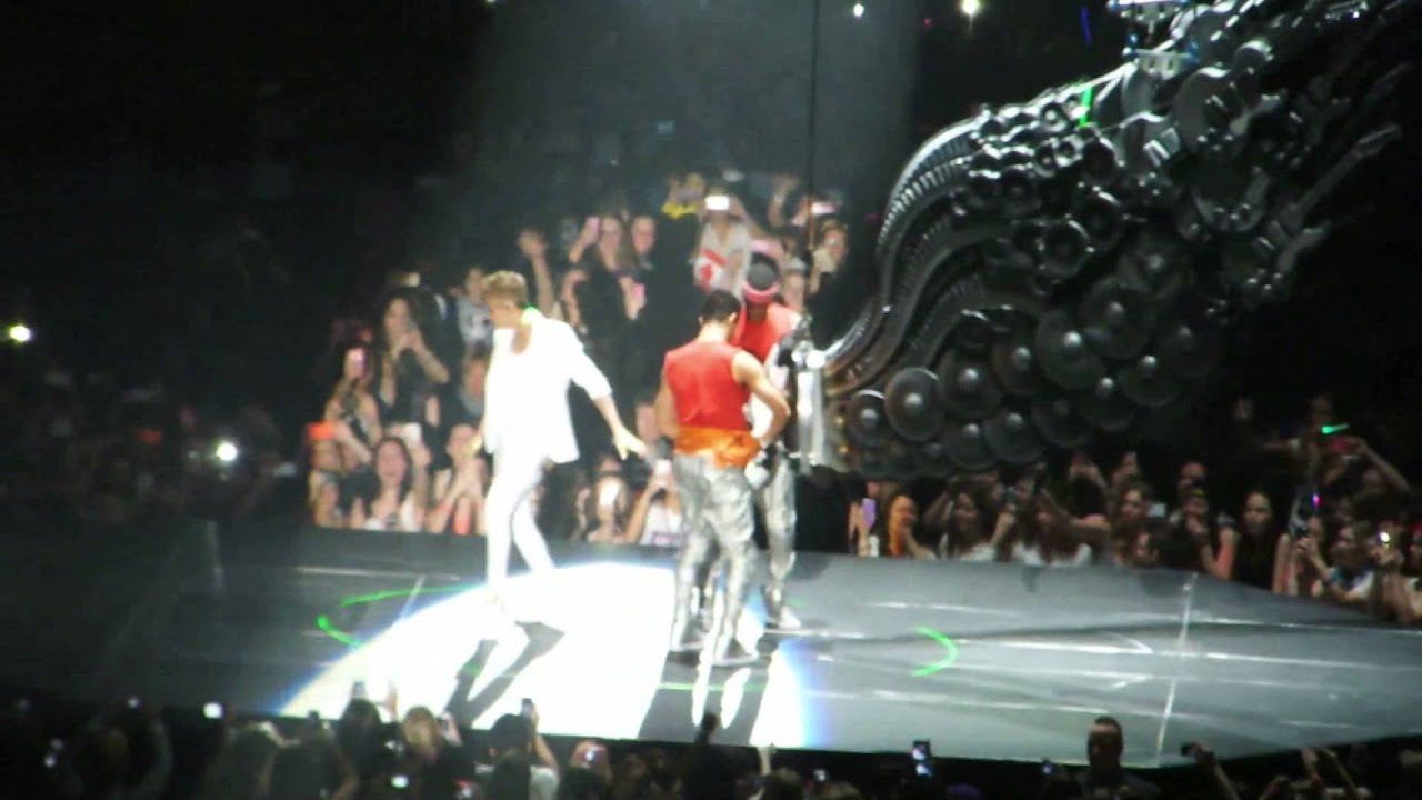 Justin Bieber - Believe Tour - The Netherlands - Part 1 - YouTube