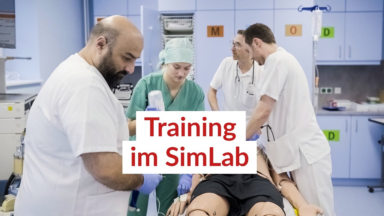 Training im SimLab - YouTube