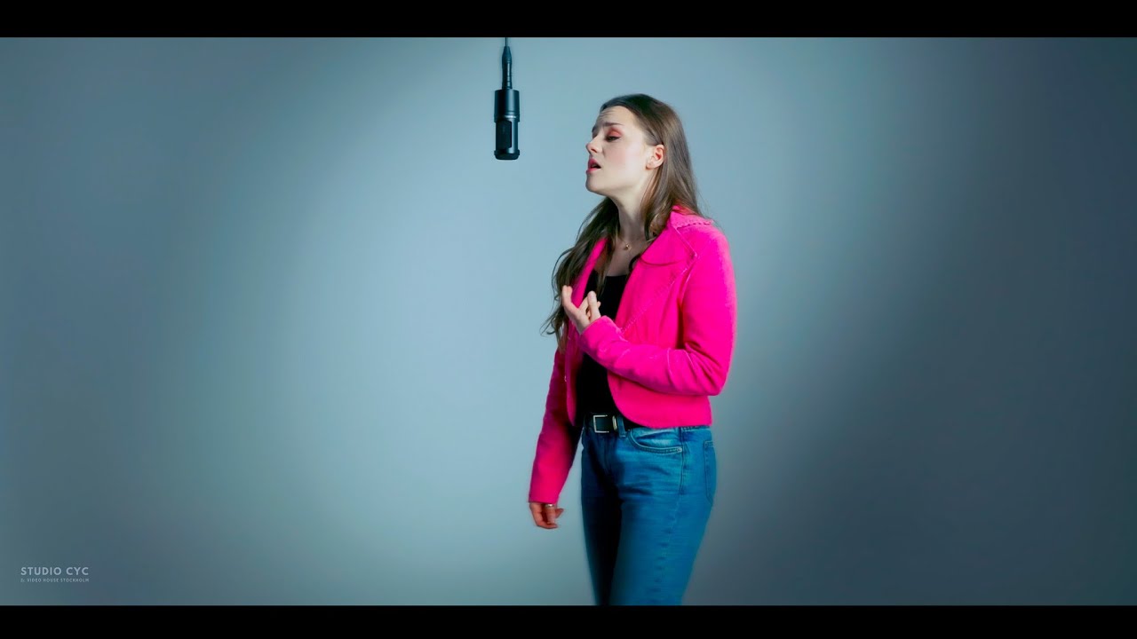 Sofia Vivere - Poser - YouTube