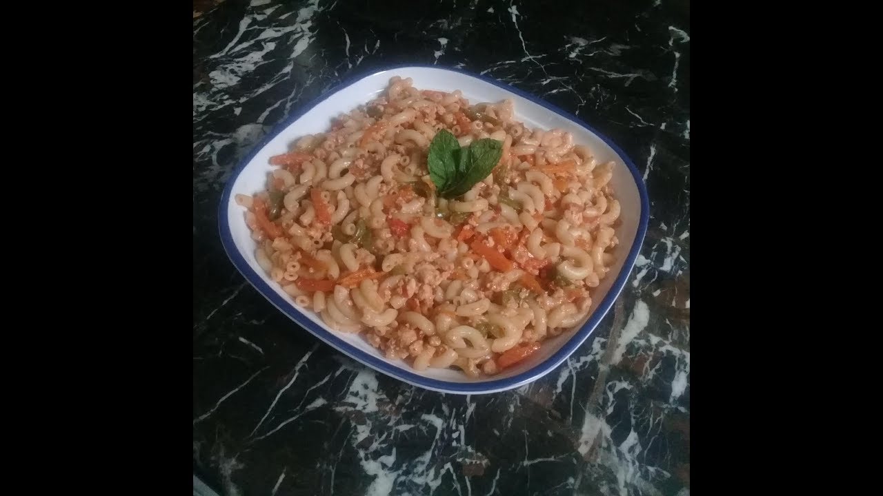 Macroni with tomato sauce - YouTube