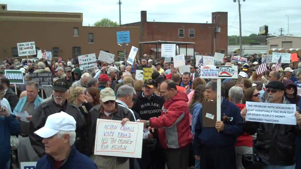 Huntsville, AL, Tea Party crowd - YouTube