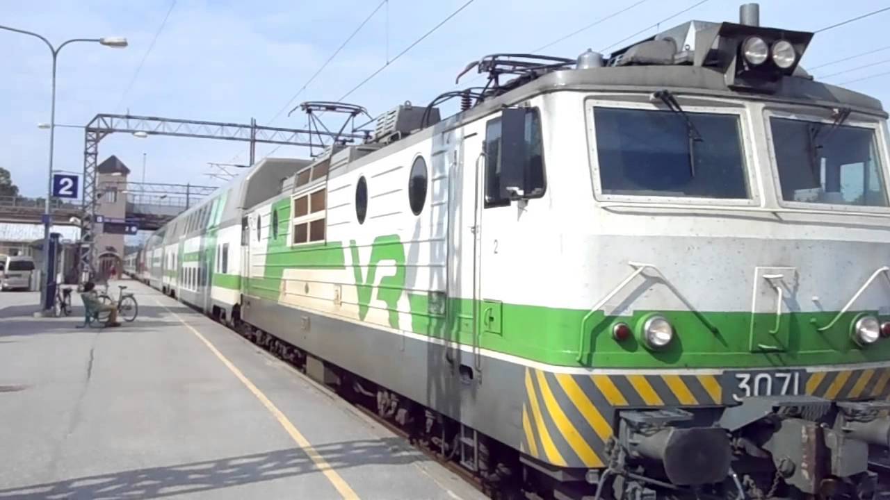 Finnish InterCity train 950 with Sr1 traction - YouTube