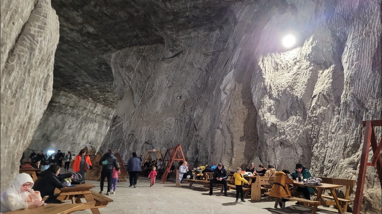 Salina Praid de lângă Sovata 🗻 Orașul Subteran de sare 🗻 - YouTube