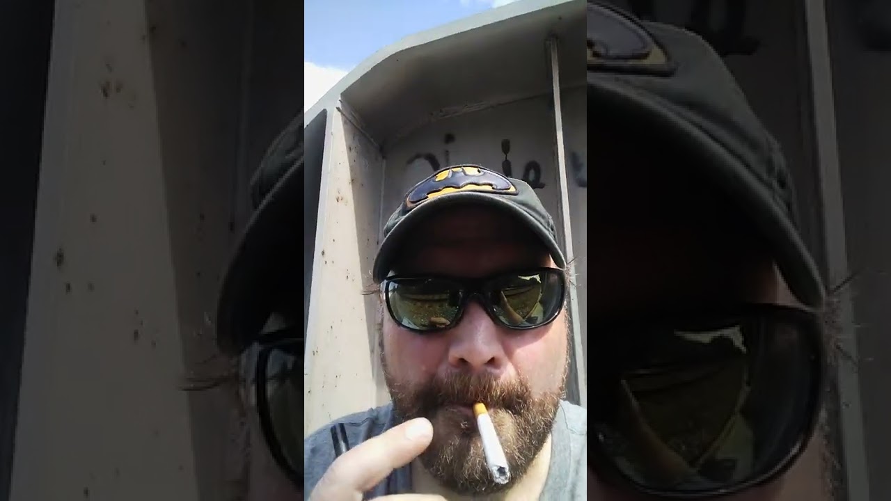 24/7 RED 100's cigarette review - YouTube
