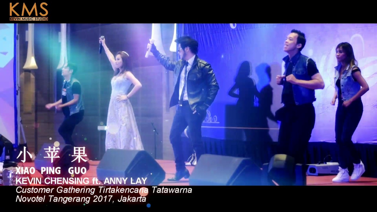 Kevin Chensing ft. Anny Lay : 小苹果 [Xiao Ping Guo] - YouTube