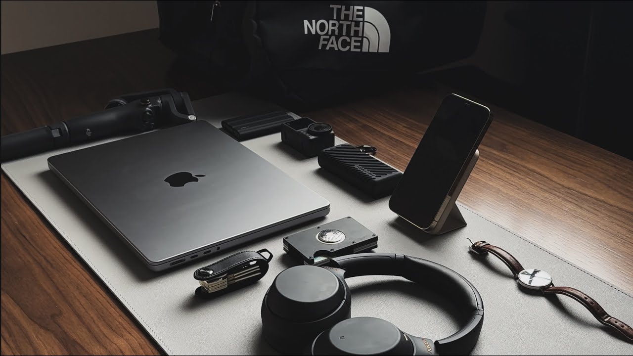 My Daily Tech | Travel Essentials - Every Day Carry for 2025 (EDC ...