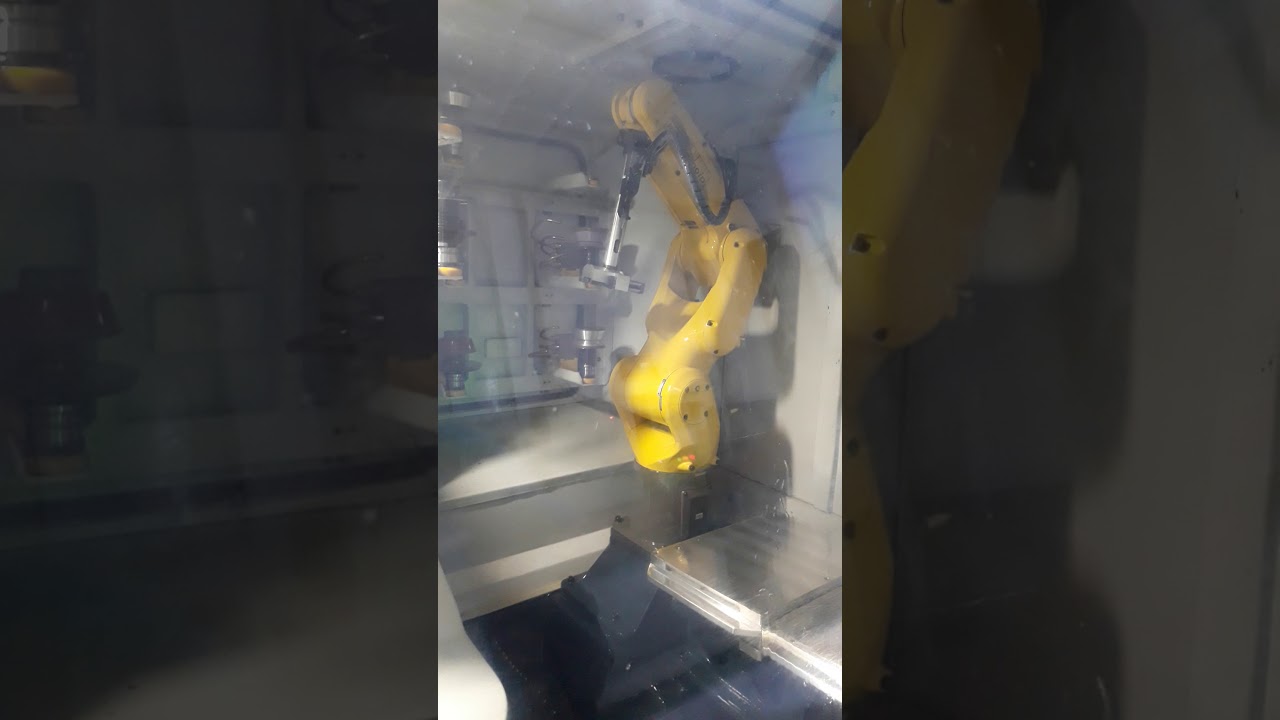 "ANCA" FX7 LINEAR CNC TOOL GRINDER (Setting Robot) - YouTube