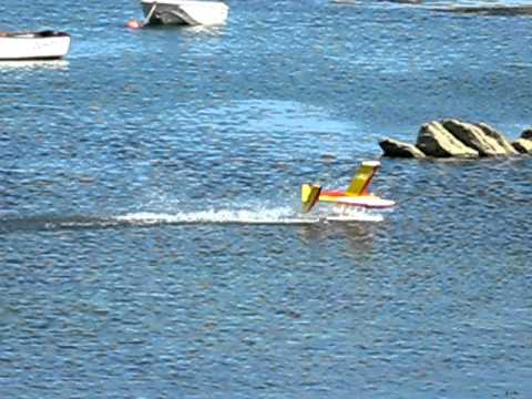 model seaplane can't take off June 2009 MVI_0155.AVI - YouTube