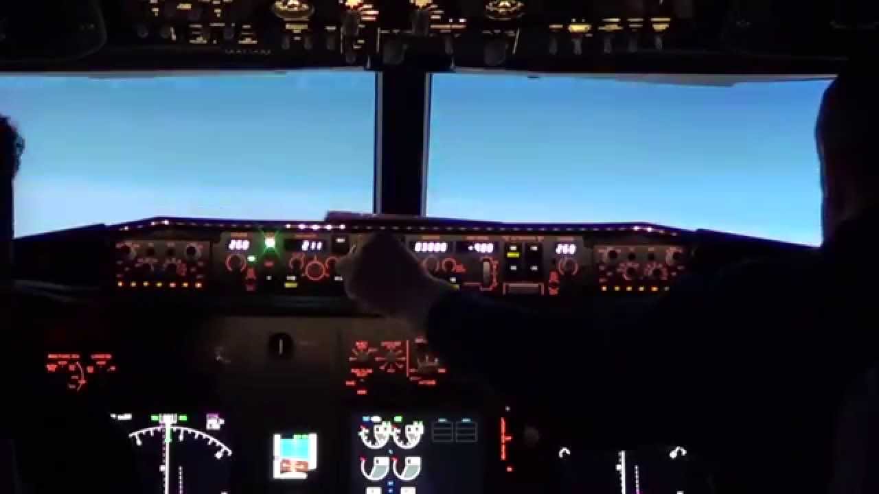 Boeing 737-800 Fixed Base Simulator. - YouTube
